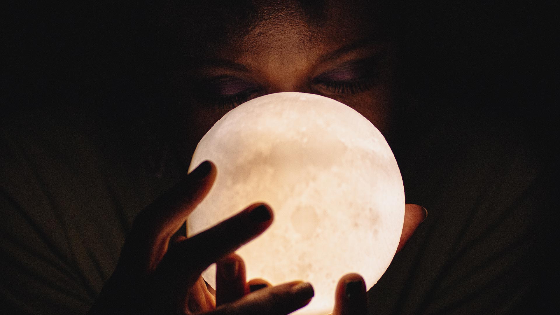 Ay İnsanları Etkiler mi?